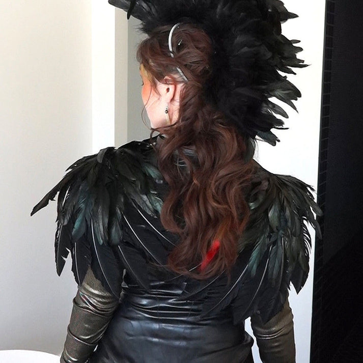 Gothic Crow Costume Feather Wings - Black Over the Shoulder Feather Fa ...